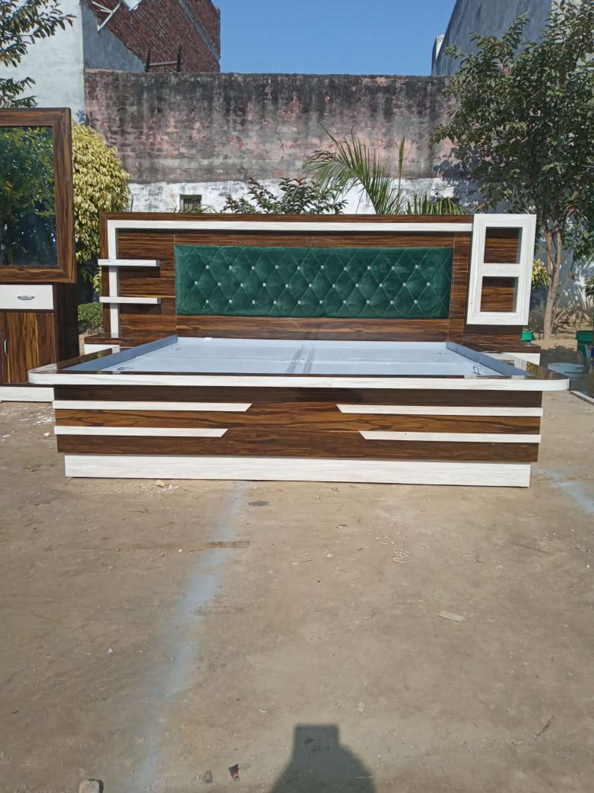 Designs by Contractor Farhan Saifi, Hapur | Kolo