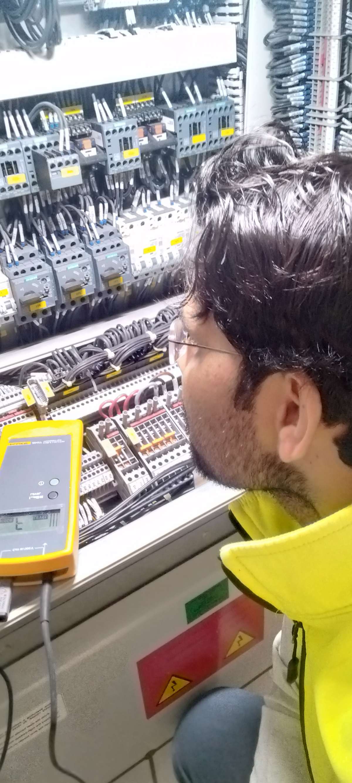 Designs by Contractor safe Electrical, Gurugram | Kolo