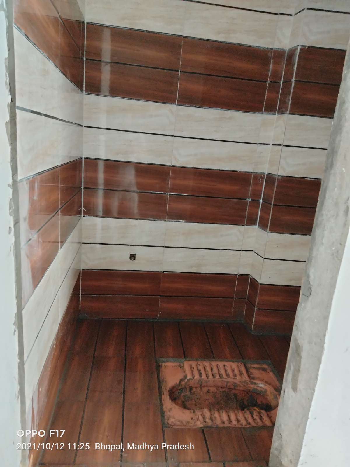 Flooring, Kitchen, Storage Designs by Flooring Anas Khan, Bhopal | Kolo