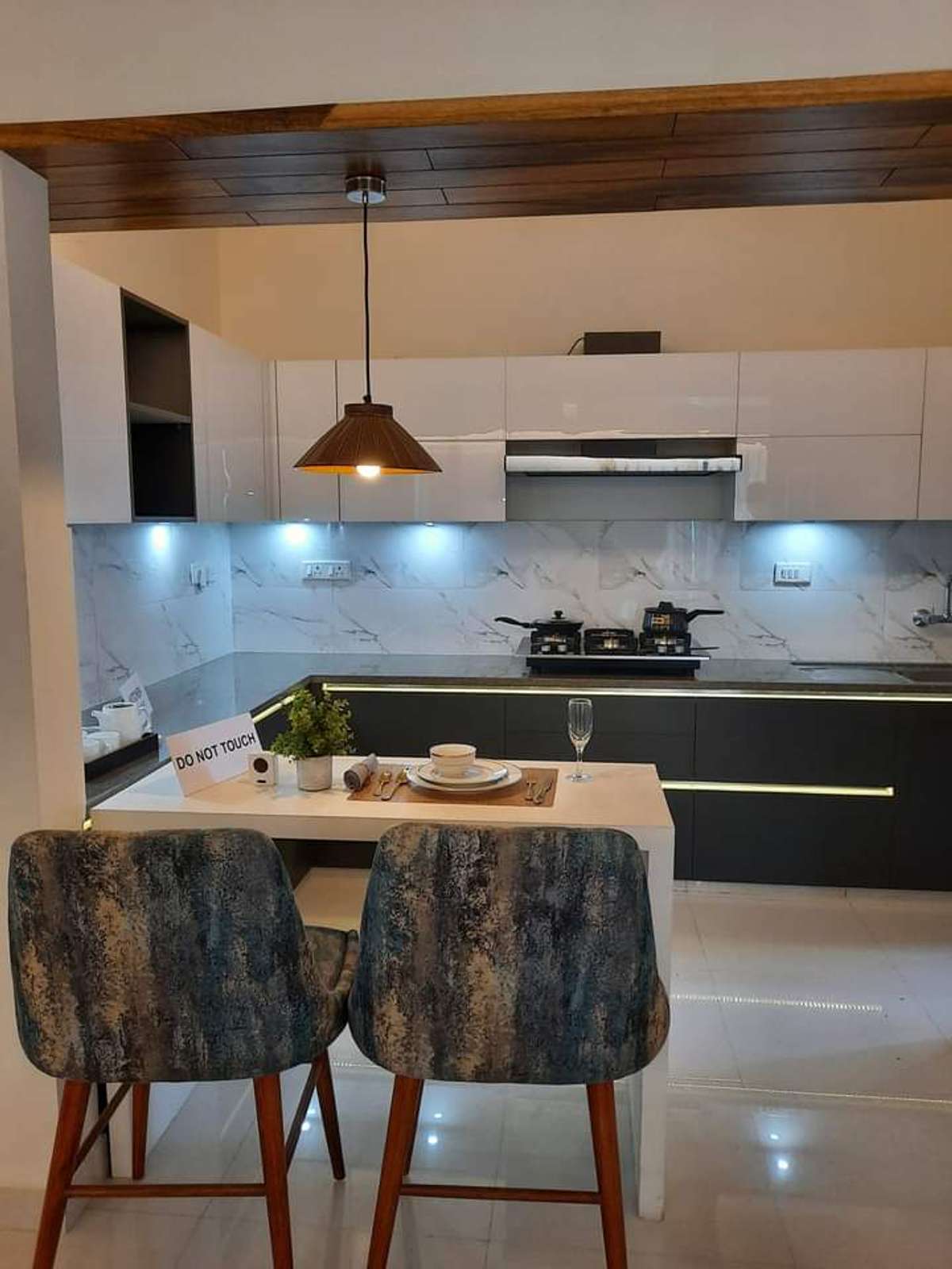 Kitchen, Storage Designs by Contractor PRIYA KITCHEN N all india, Delhi ...