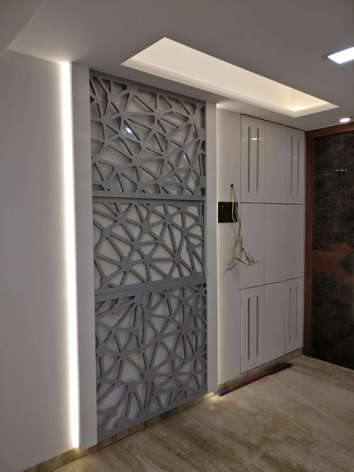 Wall, Storage Designs by Contractor jitendra jangid, Jodhpur | Kolo Wall, Storage Designs by Contractor jitendra jangid, Jodhpur | Kolo