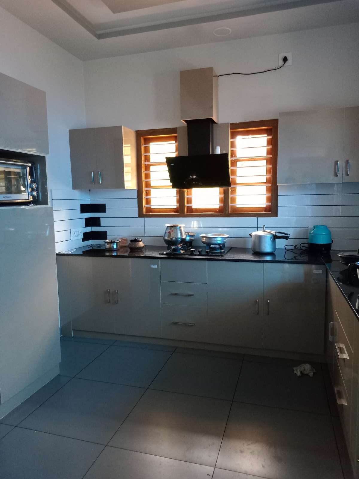 Kitchen, Storage Designs by Contractor Rafi Mohammed, Kollam | Kolo