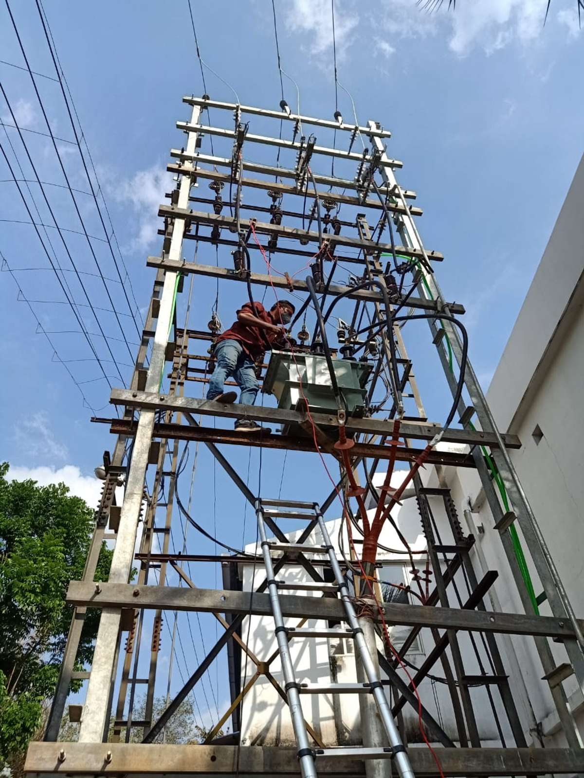 Designs by Electric Works Santhosh Ck, Thrissur | Kolo