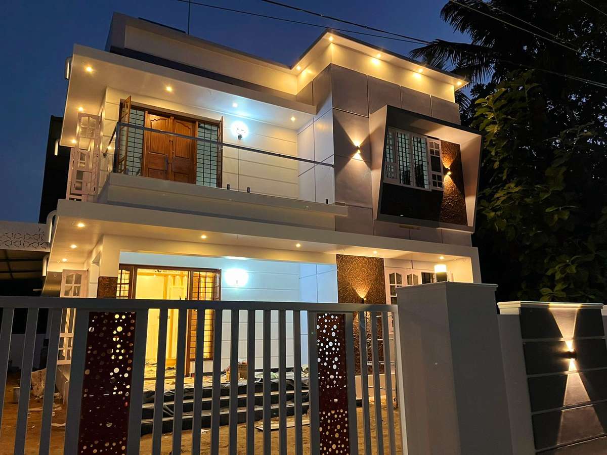 Exterior, Lighting Designs by Contractor DREAMLINE BUILDERS, Thrissur ...