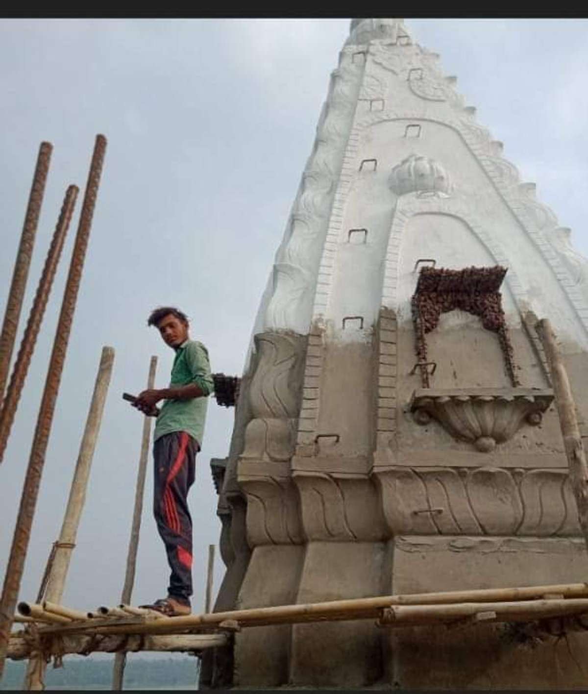 Designs by Contractor Spritual Dizainer, Dewas | Kolo