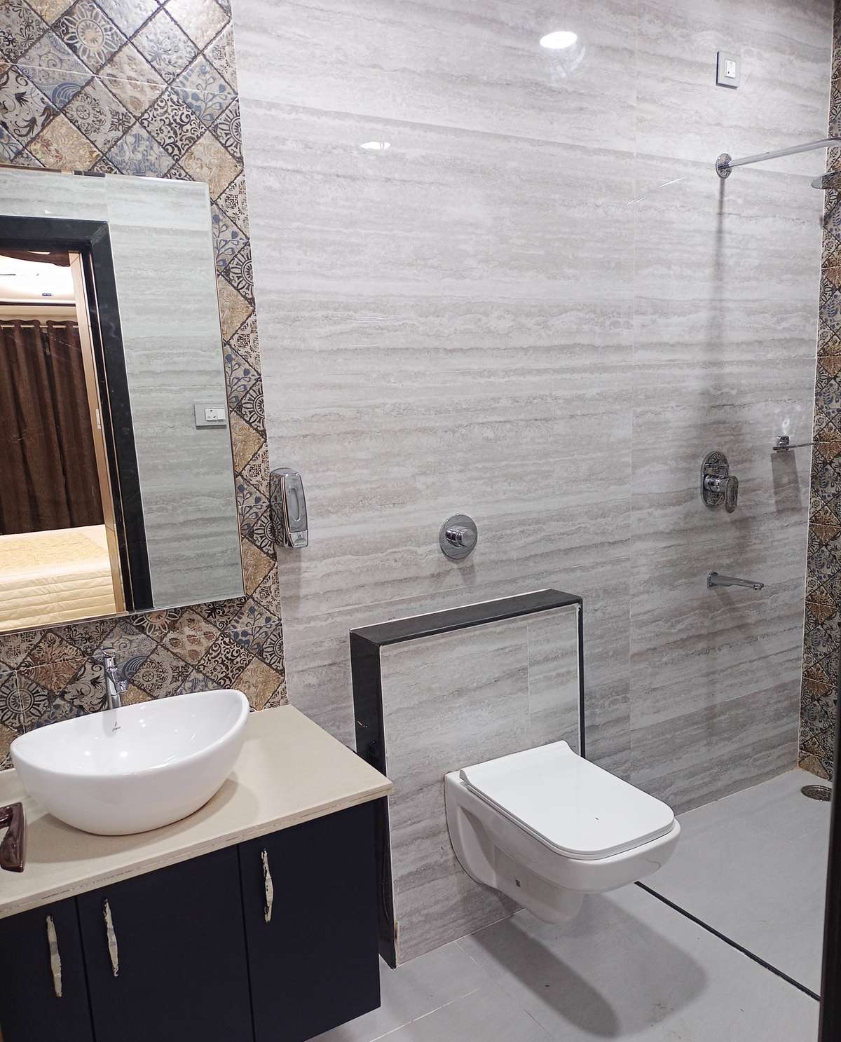 4 bedroom 4,170 sqft Full House Construction project in M.P.E.B OFFICE ...