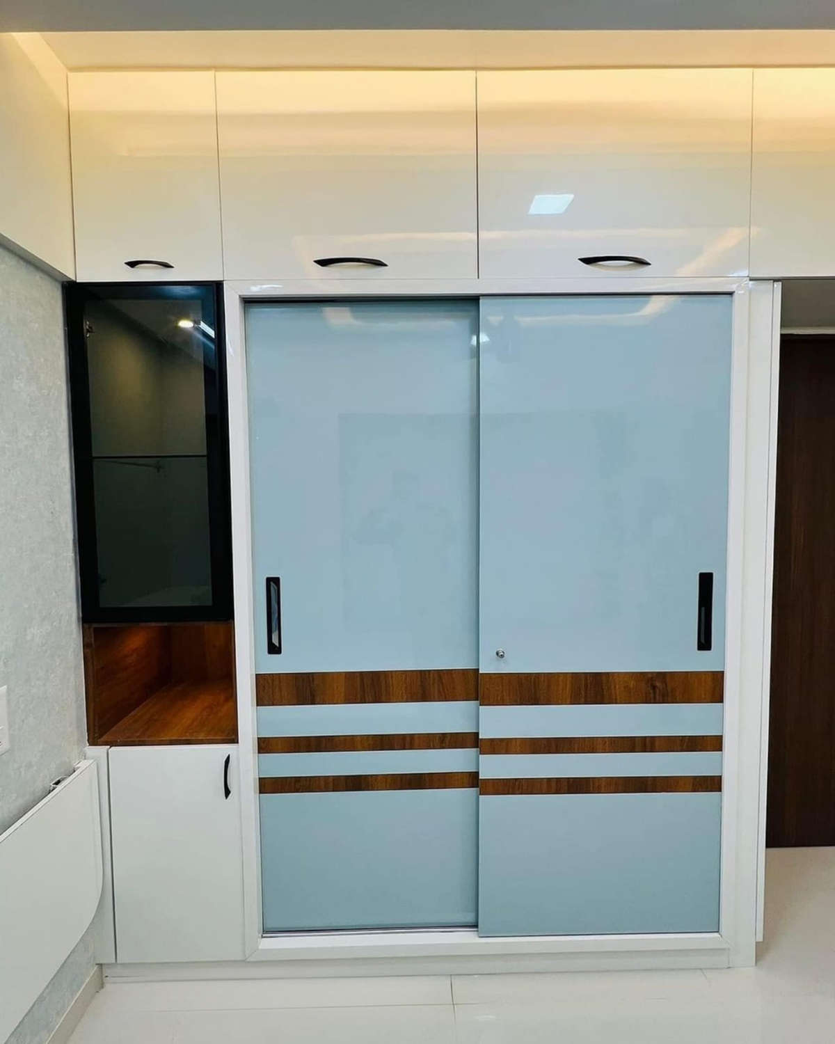 3 bedroom 1,650 sqft interior design by Ms interior solution in Rajnagar Extension, Ghaziabad ...