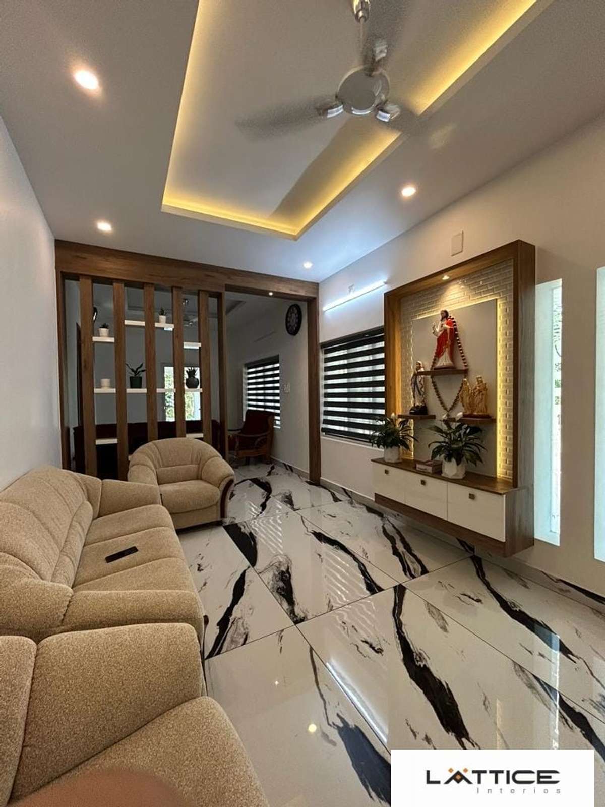 Partition Wall By Lattice Interior