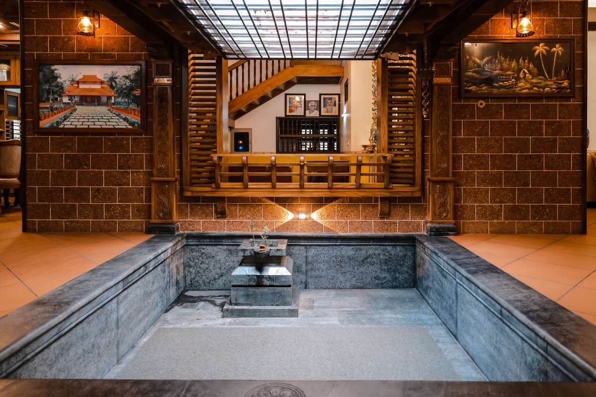 5 bedroom 4,800 sqft by LEZARA Design in Manjeri, Malappuram, Kerala