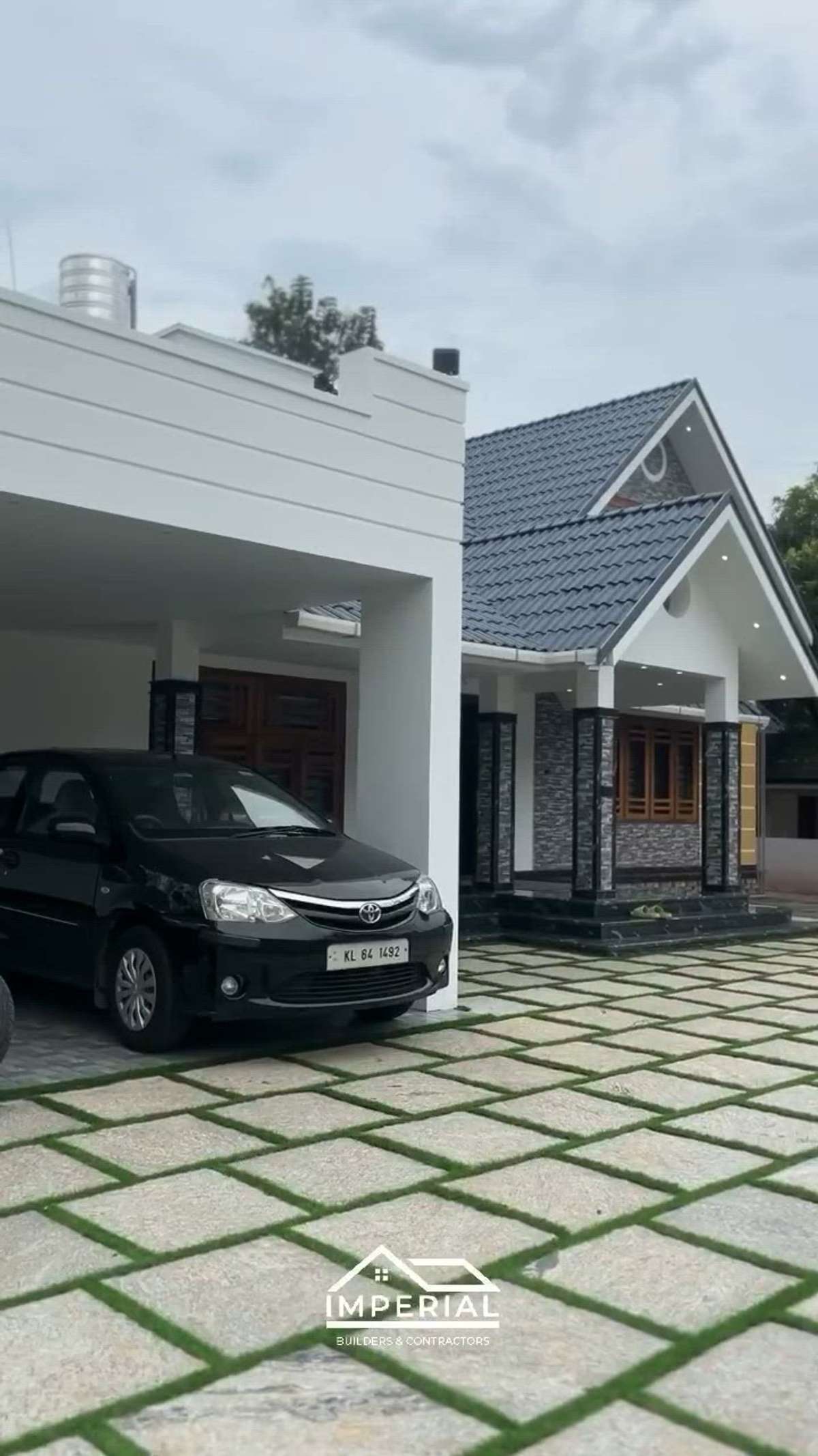 4 bedroom 2,500 sqft by Shefeena Riyas in Thodupuzha - Vannappuram Road ...